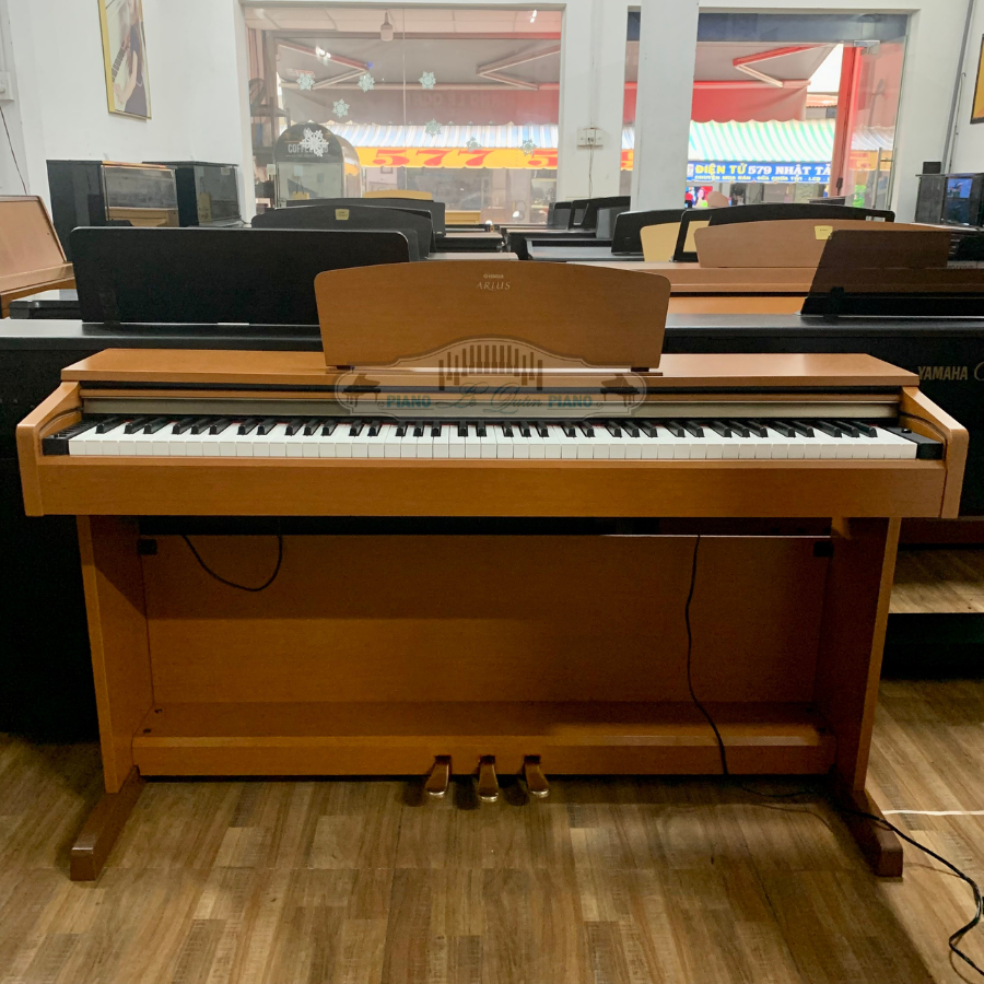 Yamaha YDP 160C